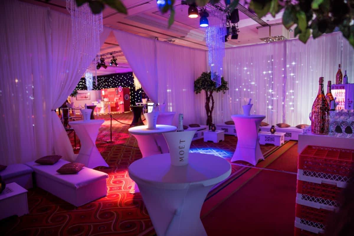 White Wall & Curtain Draping - Eventologists