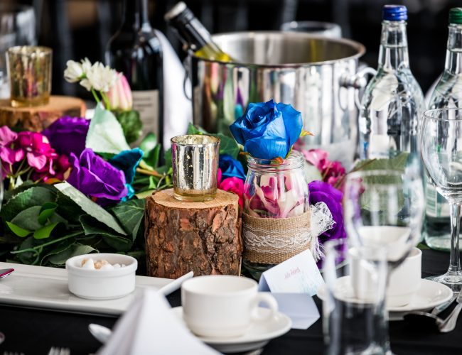 Log Rustic Table Centre - Eventologists