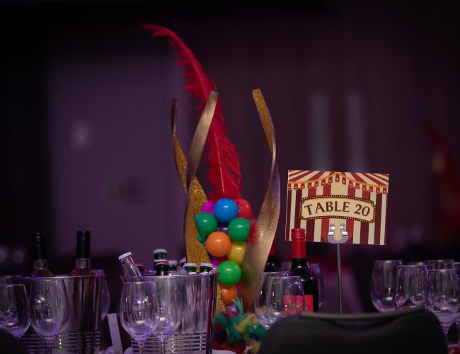 Juggling Ball Swirl Table Centre - Eventologists