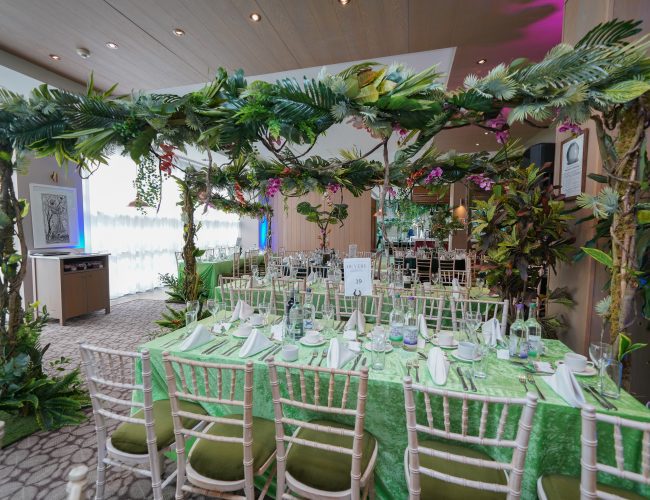 Jungle Paradise Theme Tree Canopy - Eventologists
