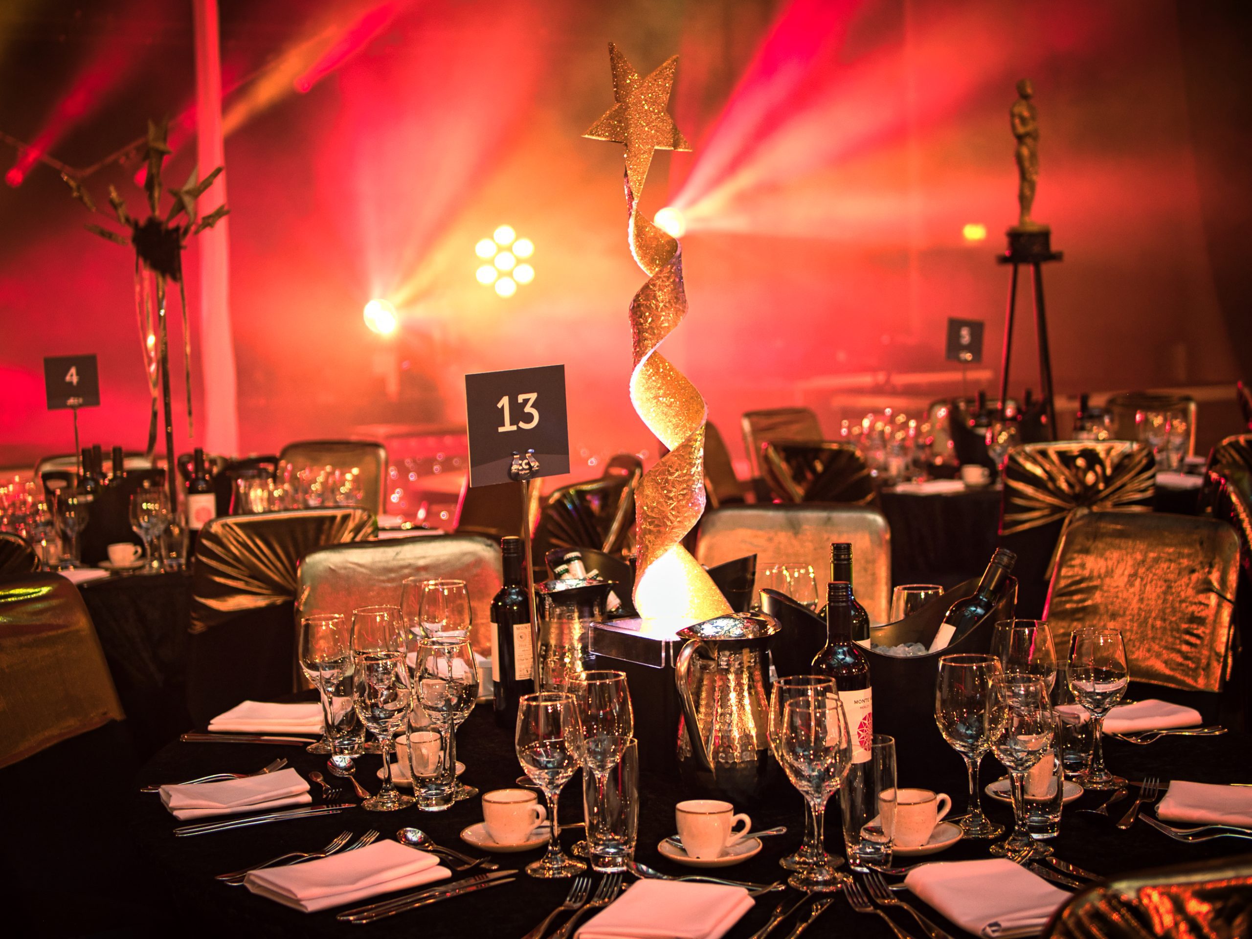 Star Swirl Table Centre - Eventologists