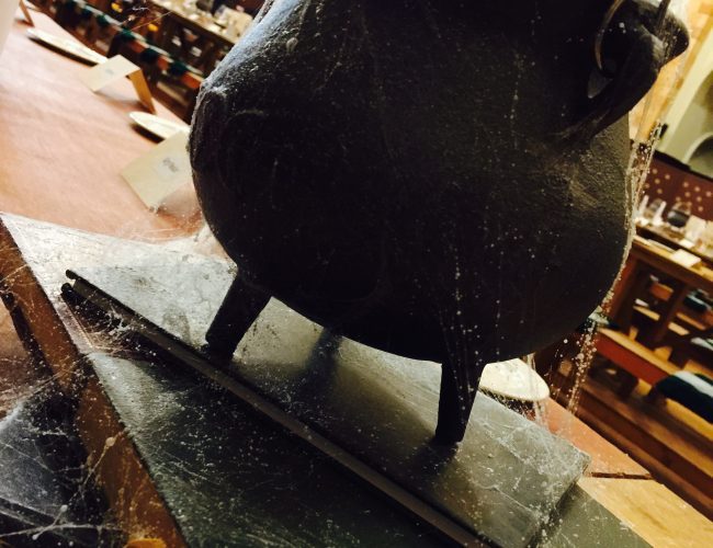 Harry Potter Theme Cauldron Table Centre - Eventologists