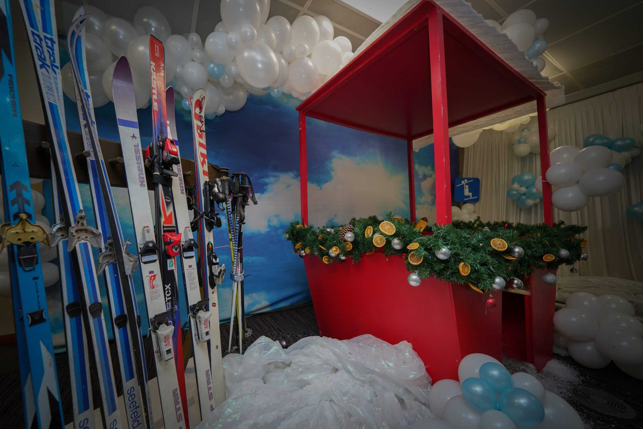 How to Transform UK Venues to An Après Ski Theme Party - Eventologists