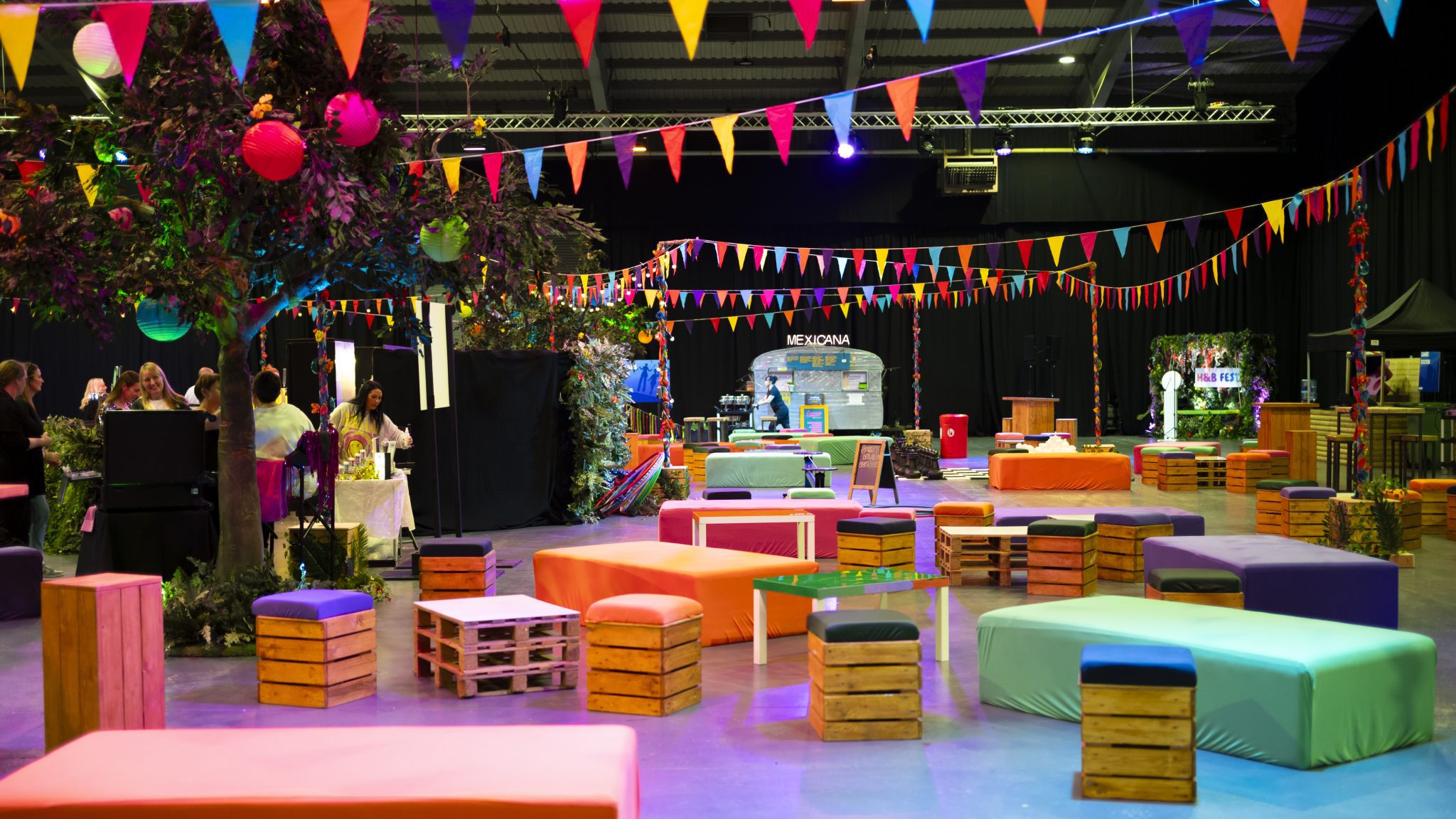 How To Throw a Festival Themed Party - Eventologists