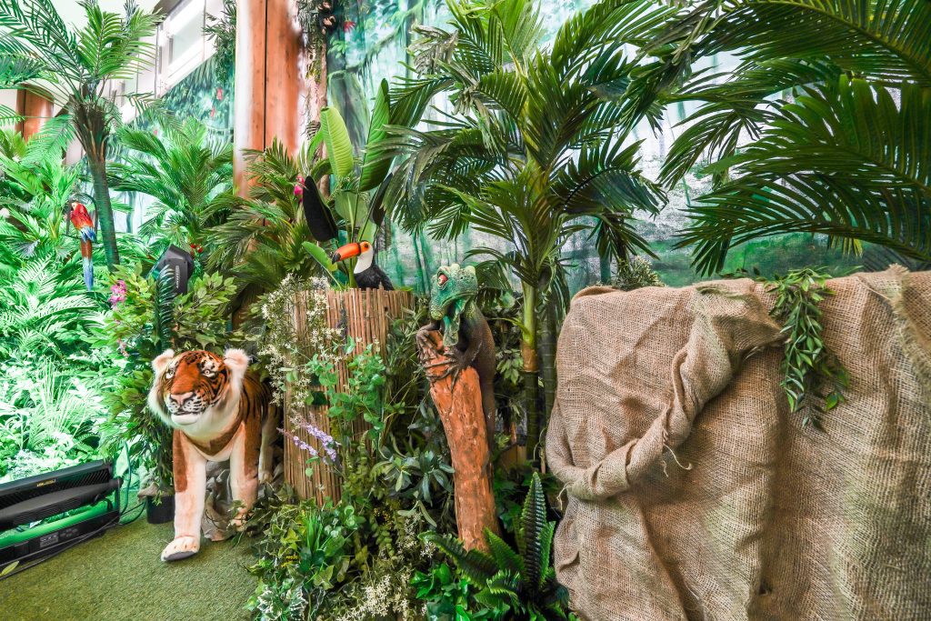 Neon Jungle Props That Will Dazzle Your Guests - Eventologists