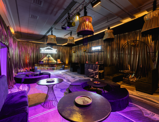 Glam Themed Backdrop - Eventologists