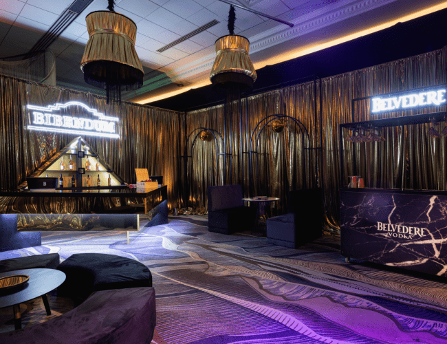 Glam Themed Backdrop - Eventologists